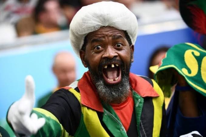 Exclusif : Le superfan sud-africain Botha Msila interpelle l’afrique ...